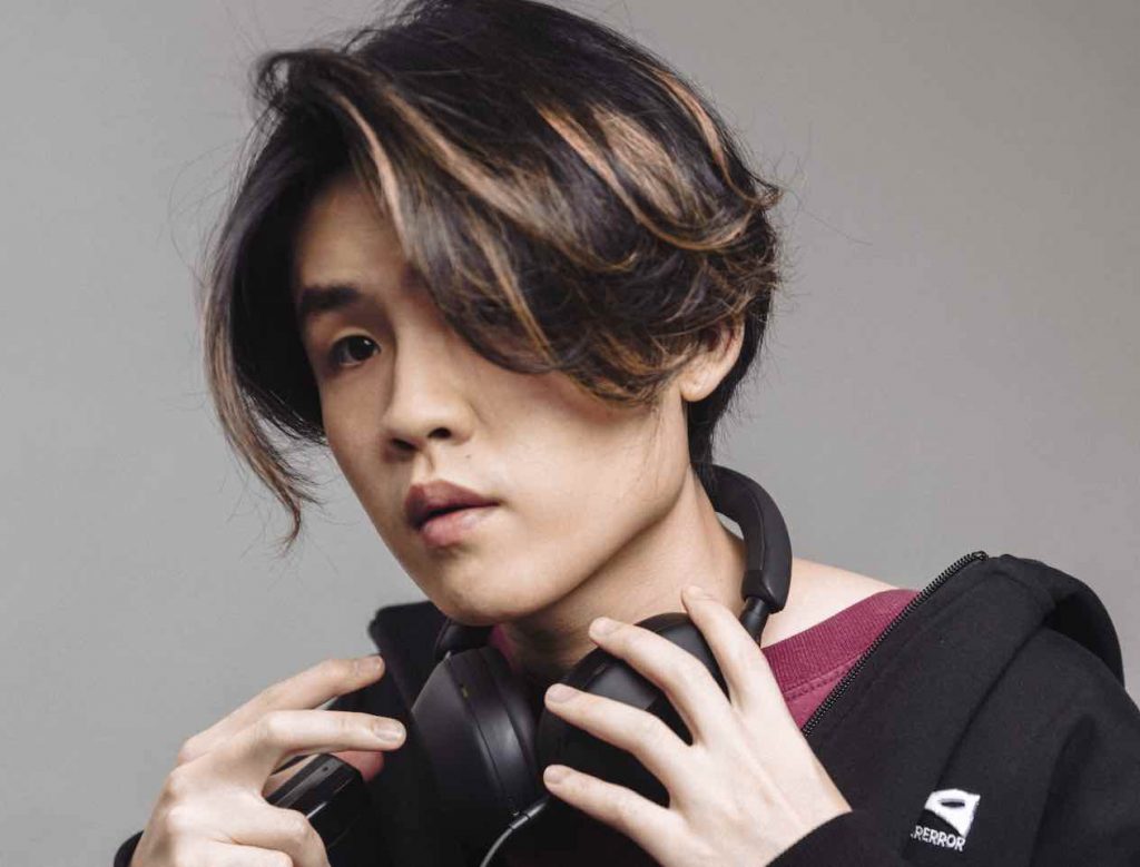 Warner Music Asia signs Singapore-based singer and songwriter Gentle ...