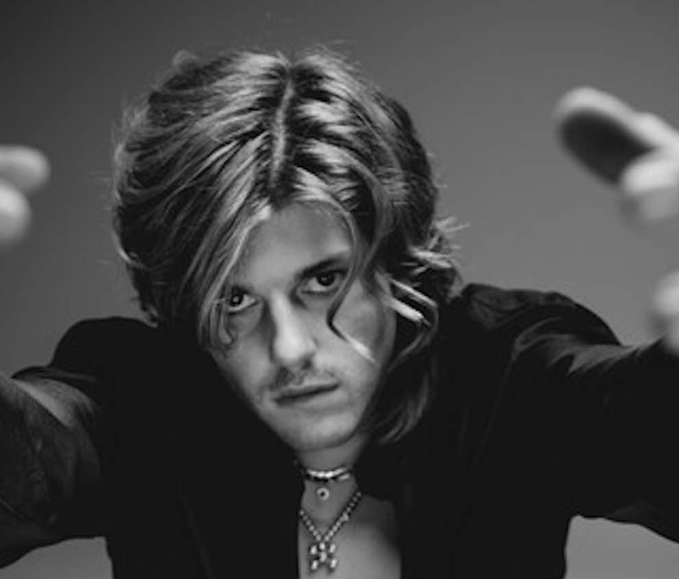 Giant Music signs Australian singer and songwriter Ruel to a recording ...
